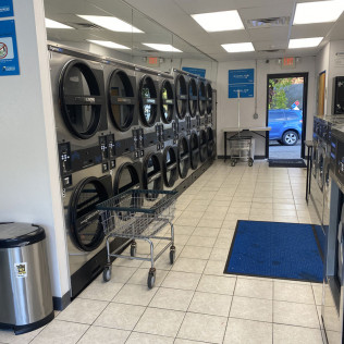 Express Laundry Centers | Danbury & Brookfield, CT | Laundry Services ...